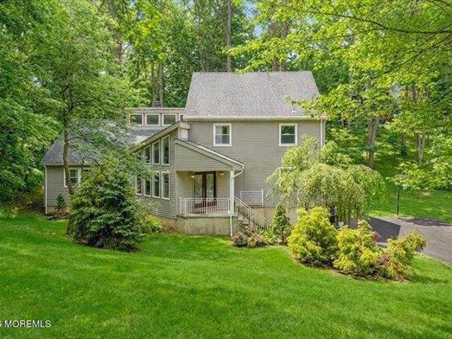 house with 4 bedroom, Morganville NJ DLS101632497