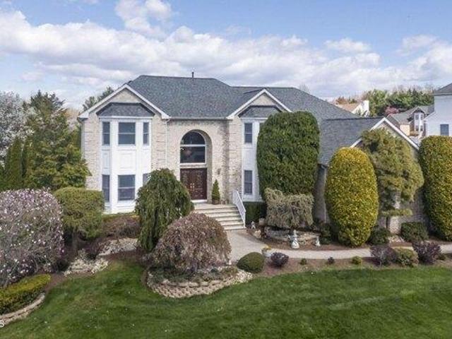 house with 4 bedroom, Morganville NJ DLS102212650