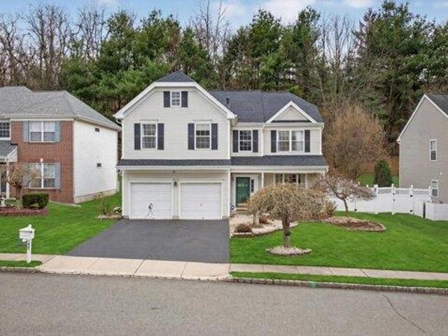 house with 4 bedroom, Morganville NJ DLS102213738