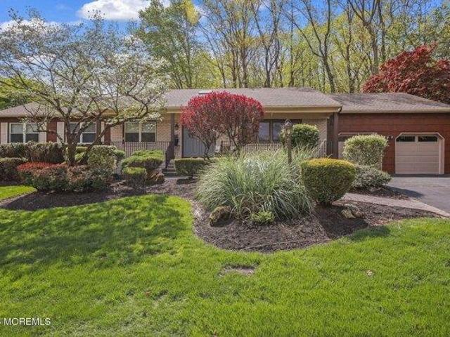 house with 4 bedroom, Morganville NJ DLS102254947