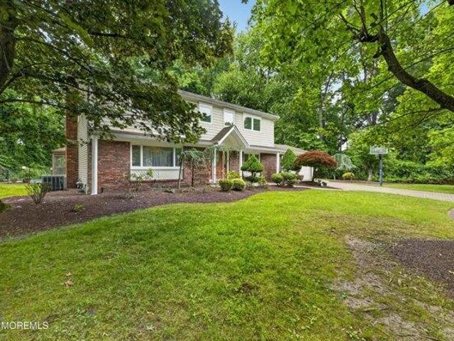 house with 4 bedroom, Morganville NJ ES105159977