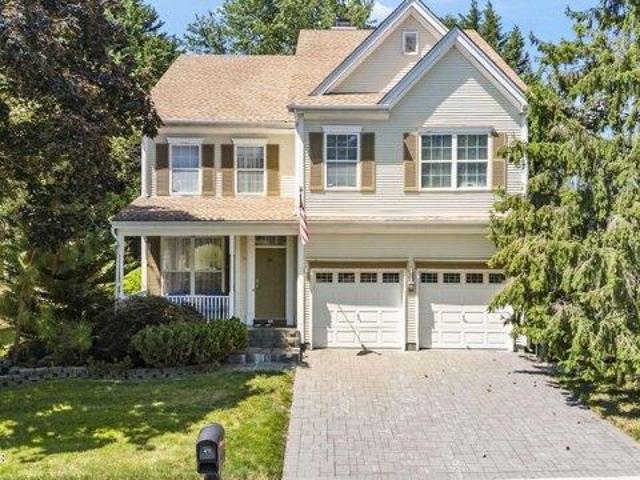 house with 4 bedroom, Morganville NJ ES105123477
