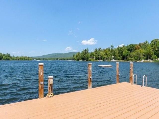 house with 4 bedroom, Moultonborough NH ES104188825