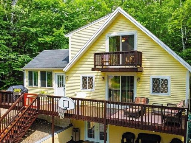 house with 4 bedroom, Moultonborough NH ES105095688