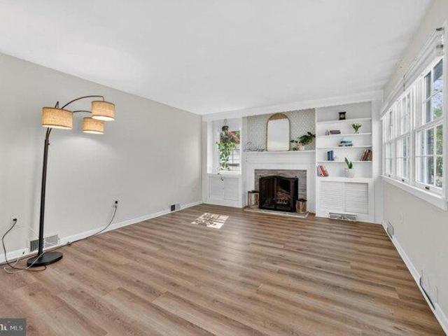 house with 4 bedroom, Mount Holly NJ DS102213174