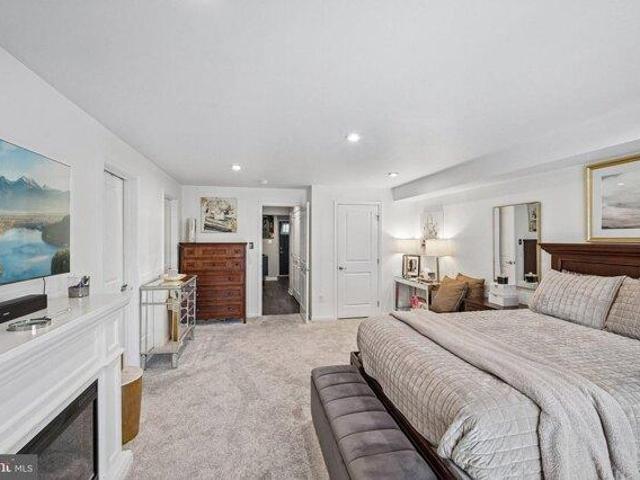 house with 4 bedroom, Mount Holly NJ ES105205686