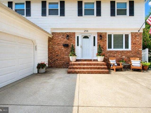 house with 4 bedroom, Mount Laurel NJ ES105159434