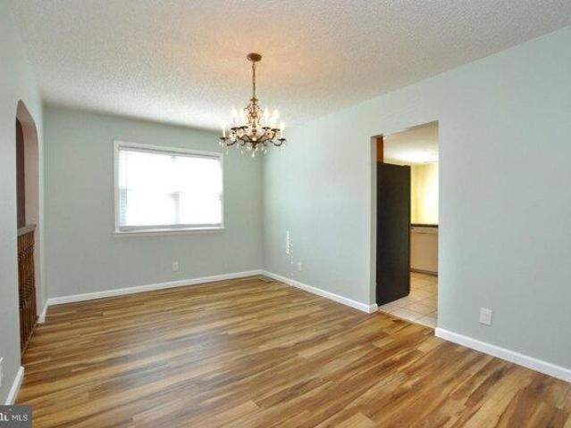 house with 4 bedroom, Mount Laurel NJ ES105192919