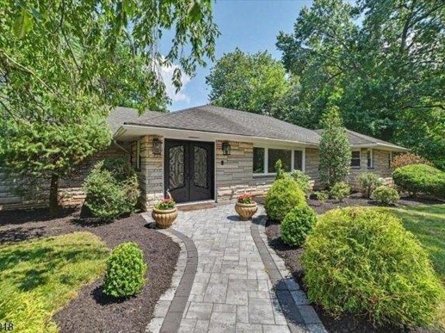 house with 4 bedroom, Mountainside NJ DS104351652