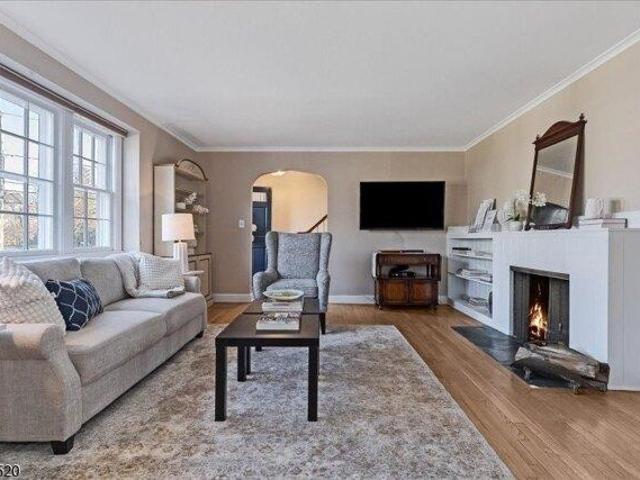 house with 4 bedroom, Mountainside NJ ES102826890