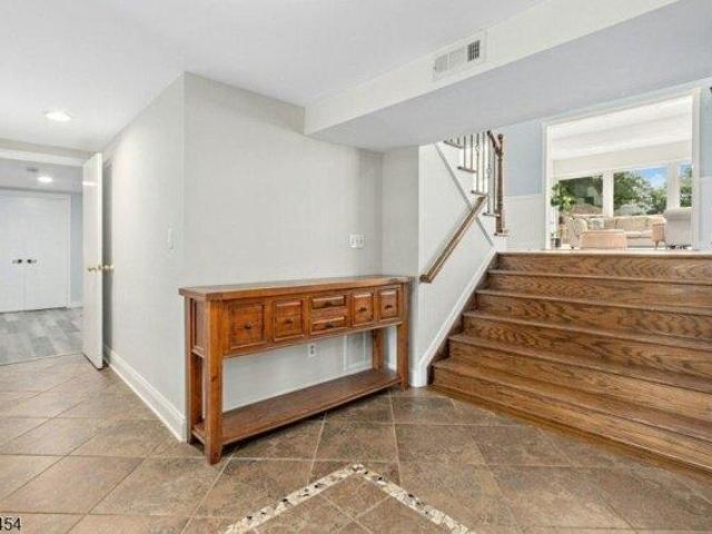 house with 4 bedroom, Mountainside NJ ES104832795