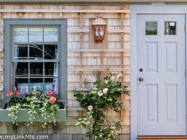 house with 4 bedroom, Nantucket MA DS102708758