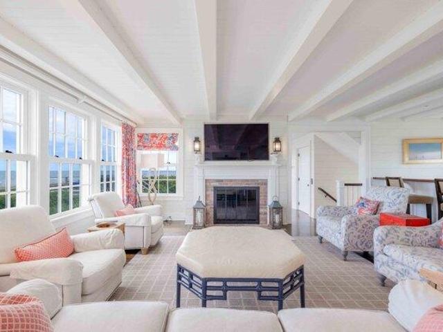 house with 4 bedroom, Nantucket MA DS102280229