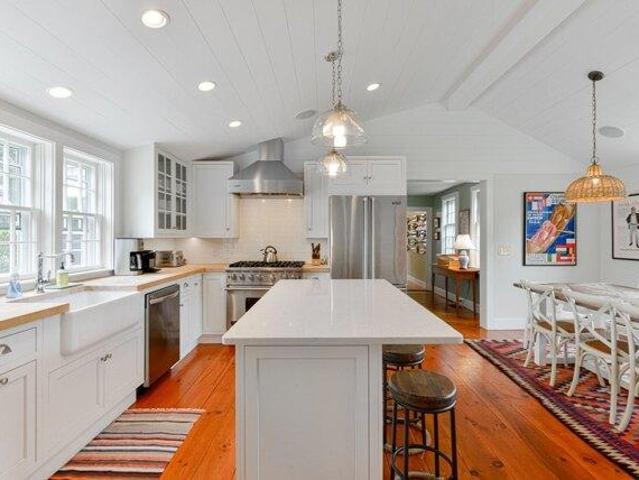 house with 4 bedroom, Nantucket MA DS104191553