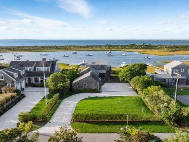house with 4 bedroom, Nantucket MA ES103221236