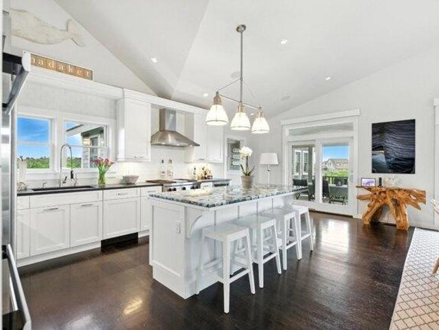 house with 4 bedroom, Nantucket MA ES105191920