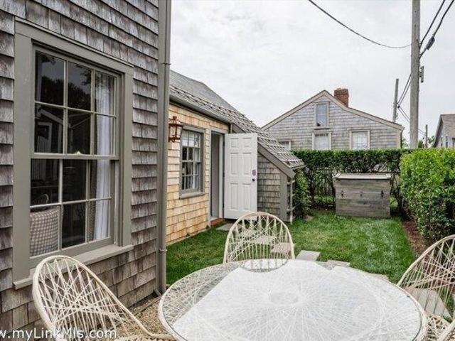 house with 4 bedroom, Nantucket MA ES105205432