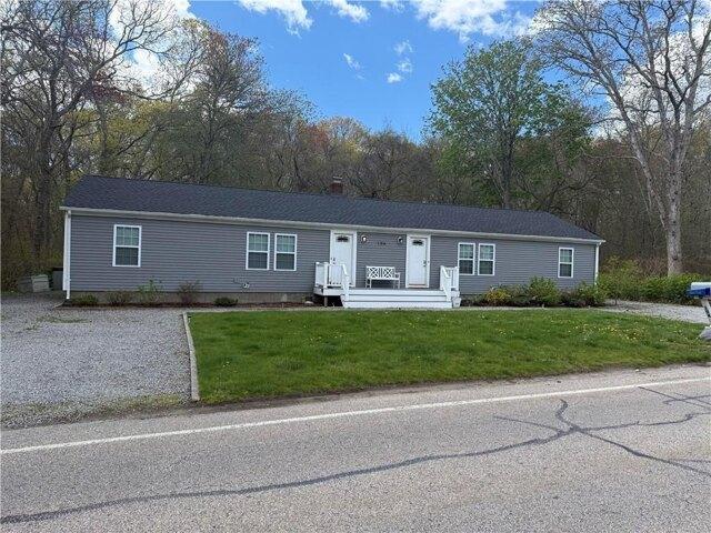 house with 4 bedroom, Narragansett RI DLS103034524