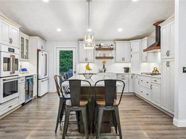 house with 4 bedroom, Narragansett RI DLS103127993
