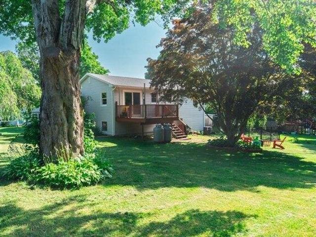 house with 4 bedroom, Narragansett RI DS103965913