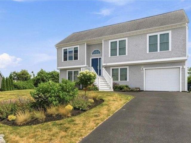 house with 4 bedroom, Narragansett RI DS104010733