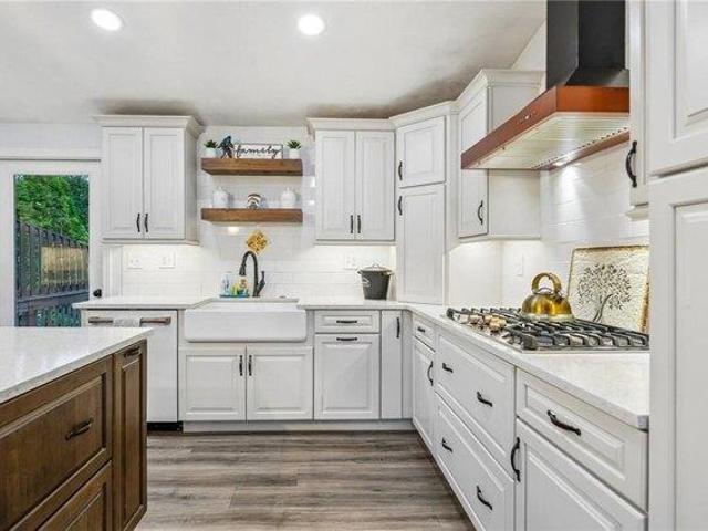 house with 4 bedroom, Narragansett RI ES103441131