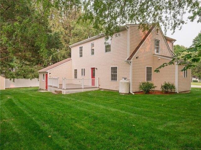 house with 4 bedroom, Narragansett RI ES104812254
