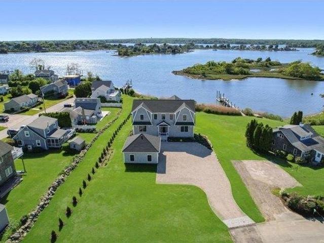house with 4 bedroom, Narragansett RI ES105116011