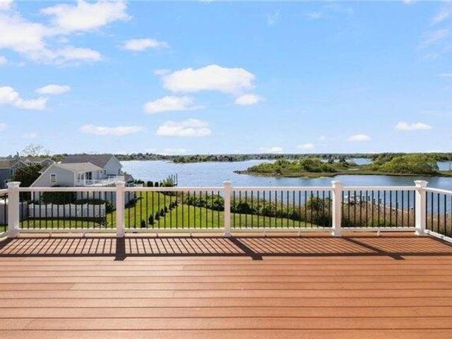 house with 4 bedroom, Narragansett RI ES105157814