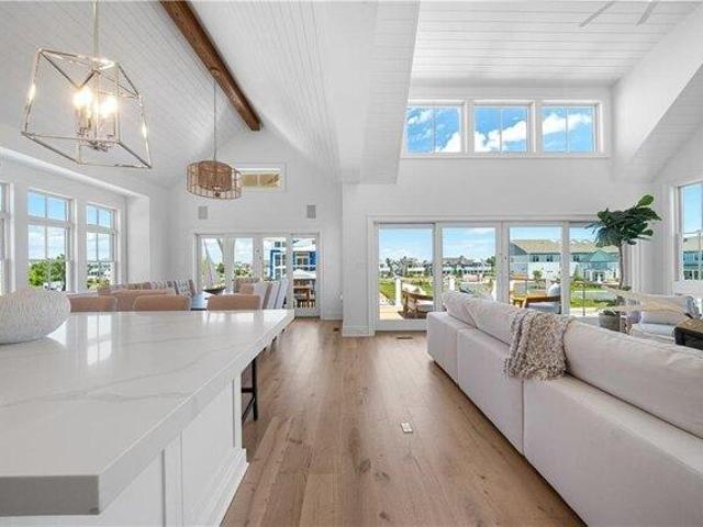 house with 4 bedroom, Narragansett RI ES105160950