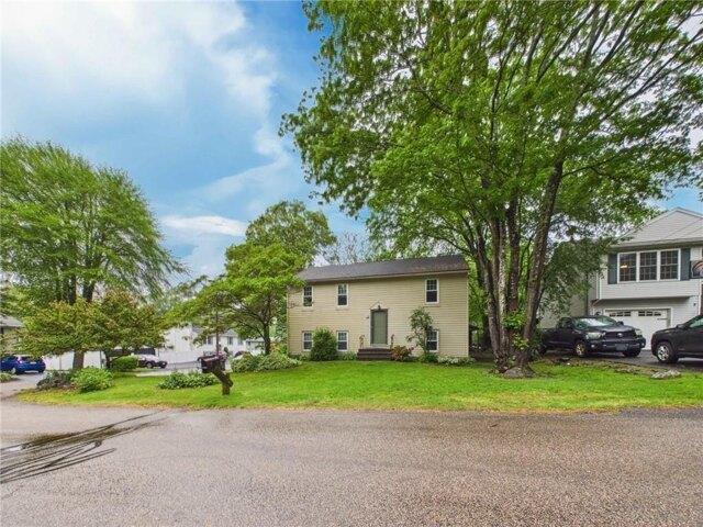 house with 4 bedroom, Narragansett RI ES105233014