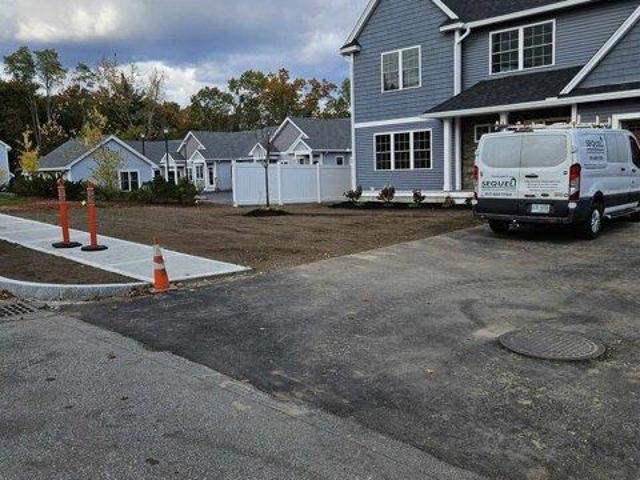 house with 4 bedroom, Nashua NH DLS102708031