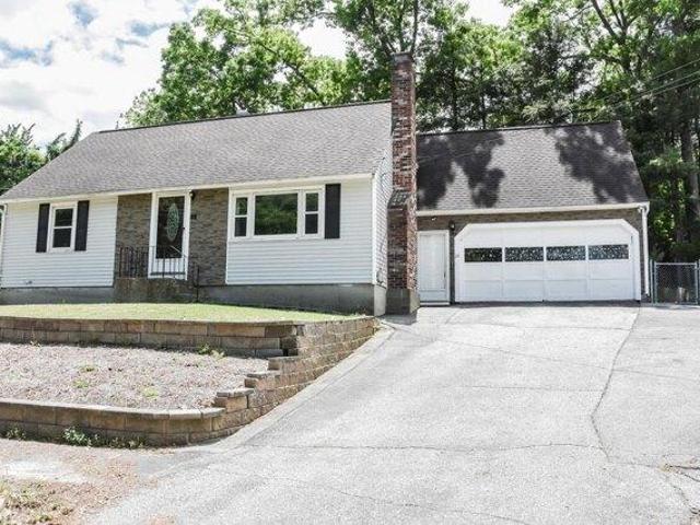 house with 4 bedroom, Nashua NH DLS103033533