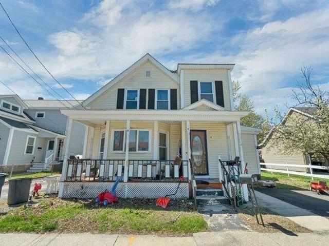 house with 4 bedroom, Nashua NH DS101998971