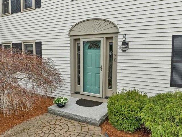 house with 4 bedroom, Nashua NH DS101999918