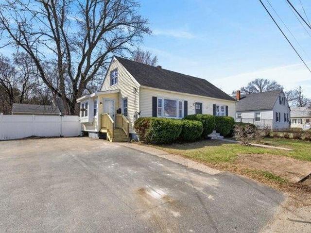 house with 4 bedroom, Nashua NH DS102562733