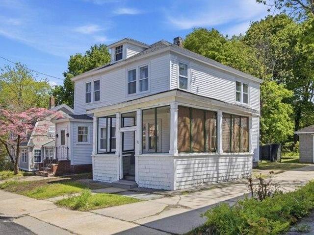 house with 4 bedroom, Nashua NH DS102632283