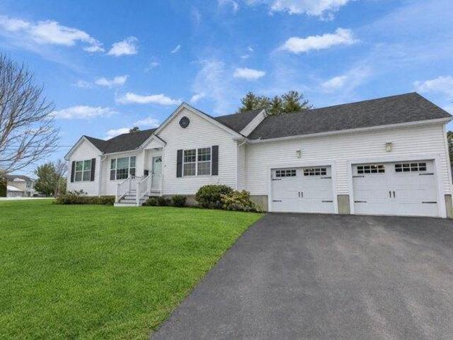 house with 4 bedroom, Nashua NH DS102121316