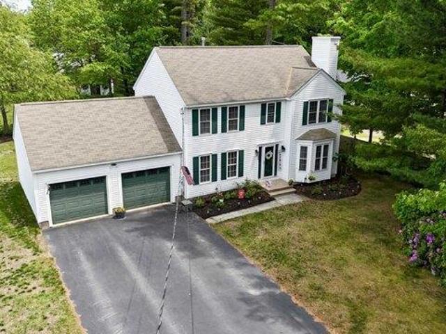 house with 4 bedroom, Nashua NH DS103437510