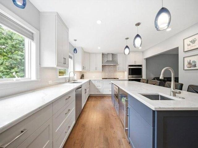 house with 4 bedroom, Nashua NH DS103888816