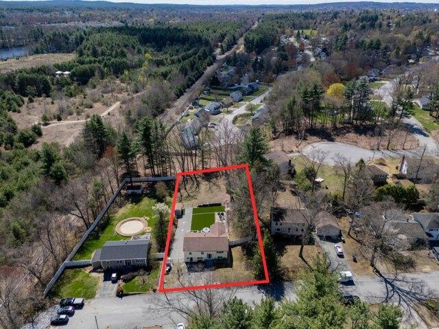 house with 4 bedroom, Nashua NH DS103968504