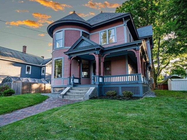 house with 4 bedroom, Nashua NH DS103247911