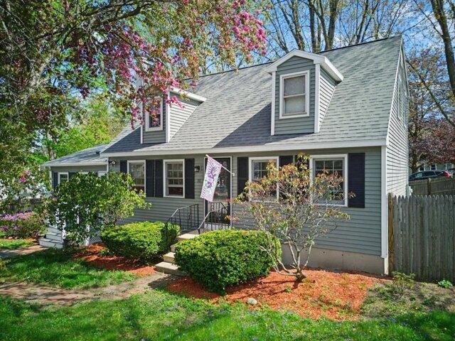 house with 4 bedroom, Nashua NH DS103250490