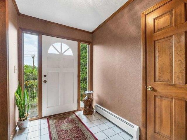 house with 4 bedroom, Nashua NH DS104406349