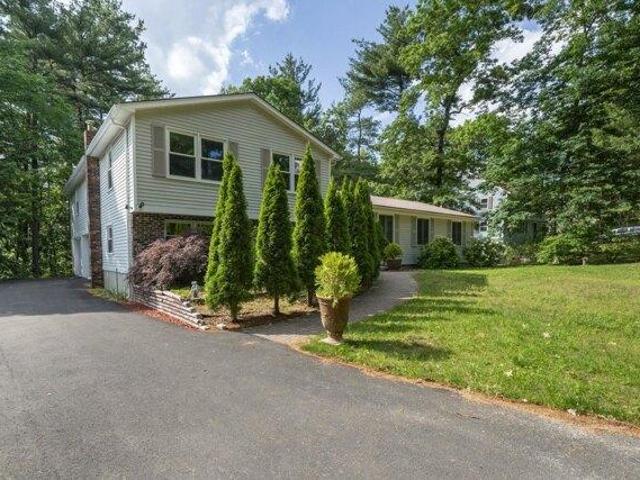 house with 4 bedroom, Nashua NH DS104407302