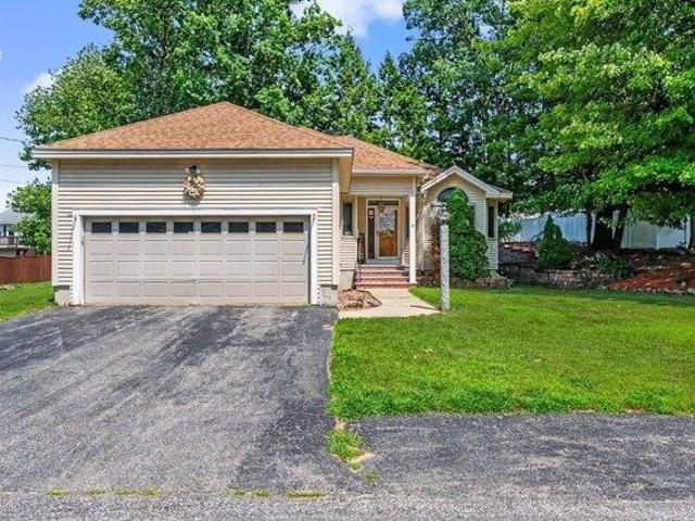 house with 4 bedroom, Nashua NH DS104443514