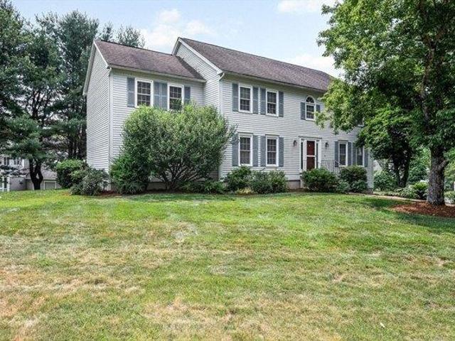 house with 4 bedroom, Nashua NH DS104478021