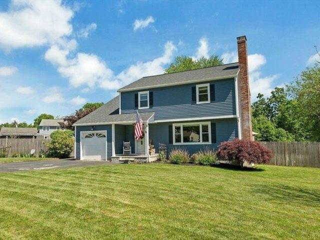 house with 4 bedroom, Nashua NH DS104116835