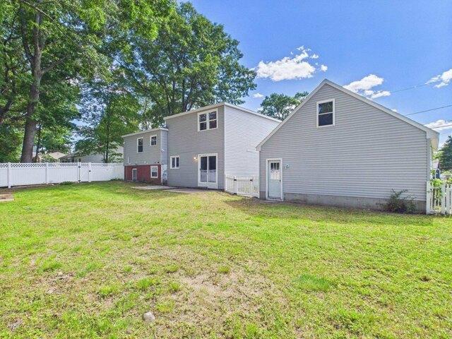 house with 4 bedroom, Nashua NH ES103434915