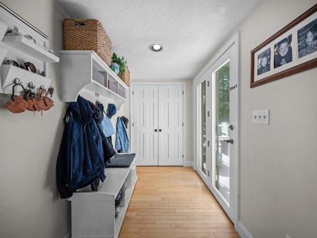 house with 4 bedroom, Nashua NH ES103667060